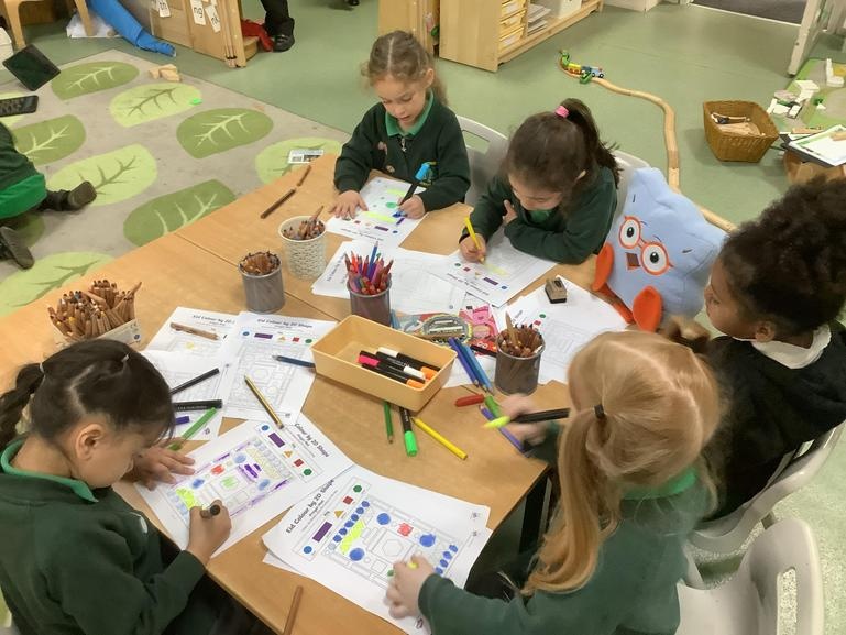 Hawthorn Primary School - Happy Eid...